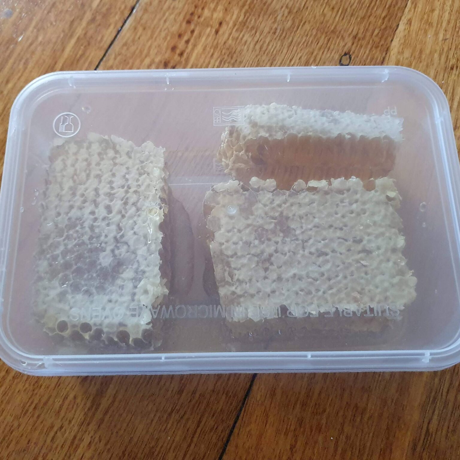 Pure honeycomb - The Bearded Bee